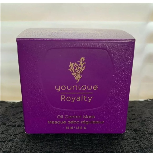 Younique | Skincare | Younique Royalty Oil Control Mask Full Size New ...